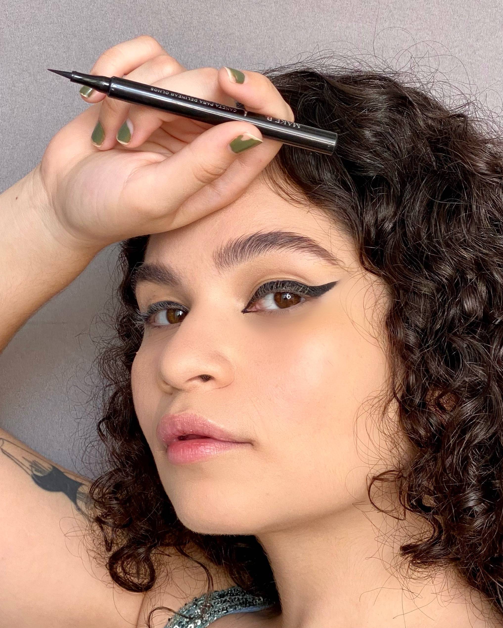 Sadi Consati dá dicas de como preparar uma make duradoura para curtir o ...